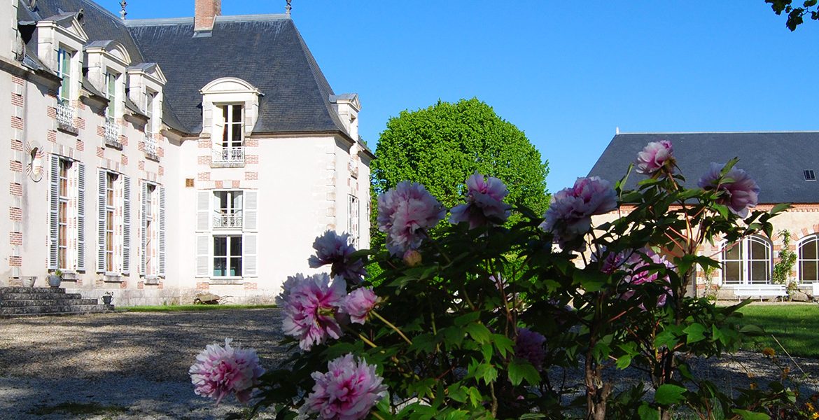 family-hotel-Loire-valley - Château La Touanne - Quality rooms in Loire ...