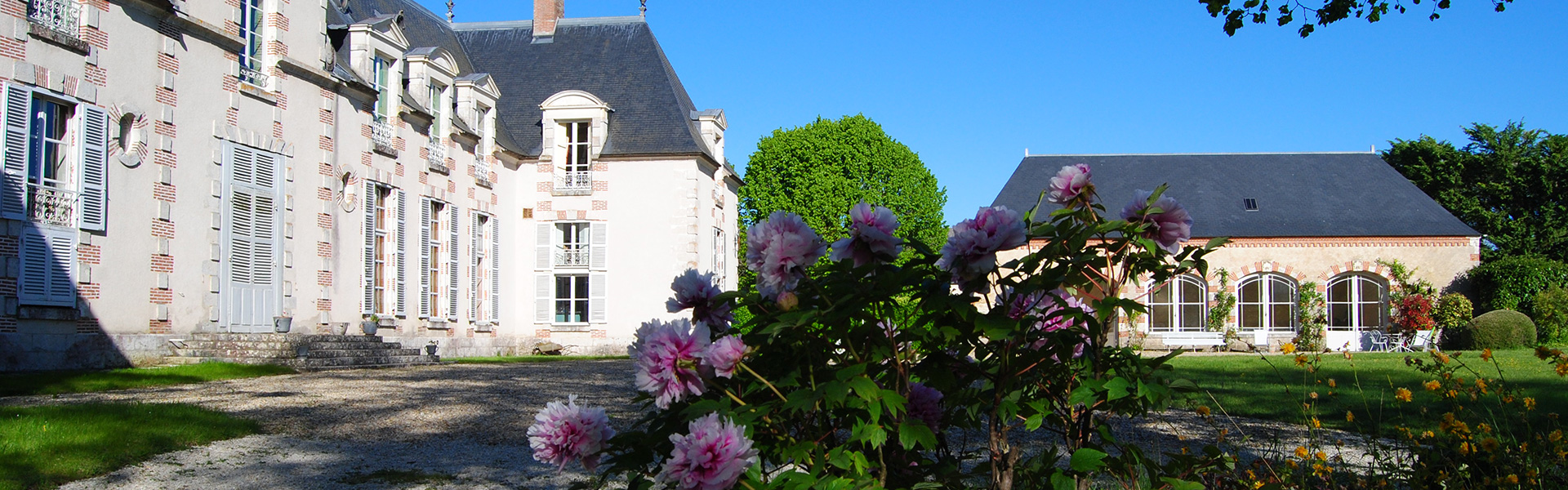 family-hotel-Loire-valley - Château La Touanne - Quality rooms in Loire ...